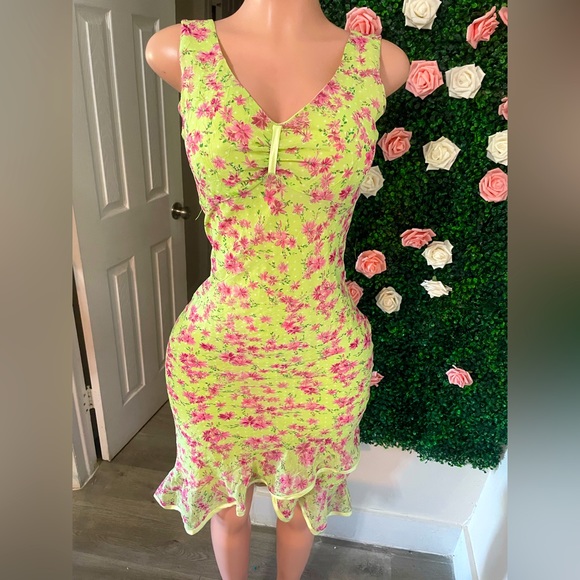 My Michelle | Dresses | Y2k My Michelle Ruffle Midi Dress | Poshmark